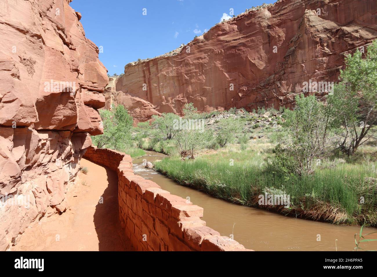 Beautiful view of the Fremon River flowing in rugged rock facade in ...
