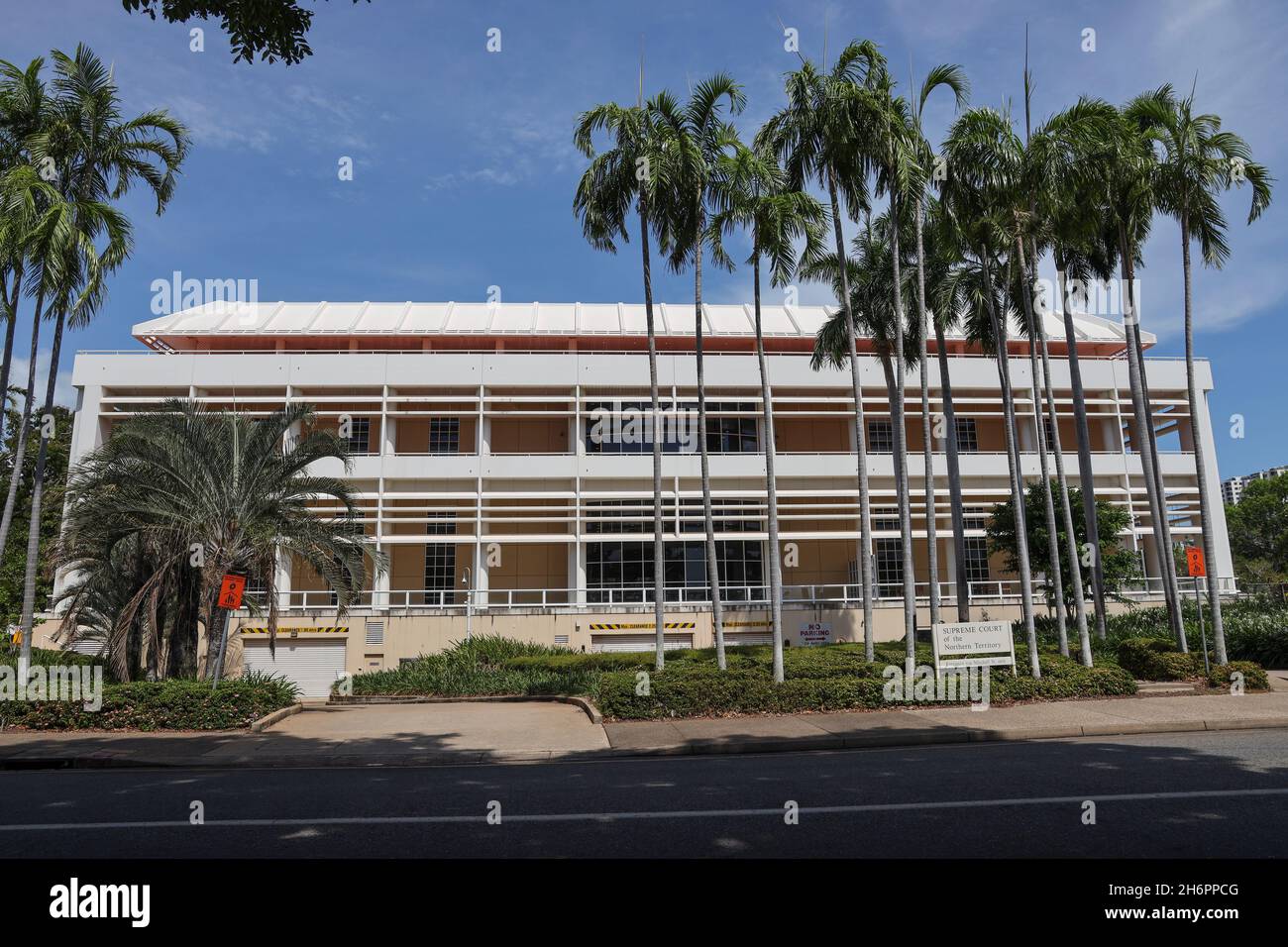 Palm court palm hi-res stock photography and images - Alamy