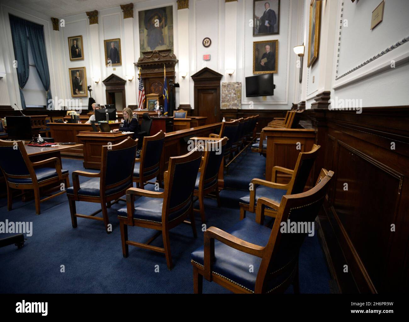 Jury box hi-res stock photography and images - Alamy