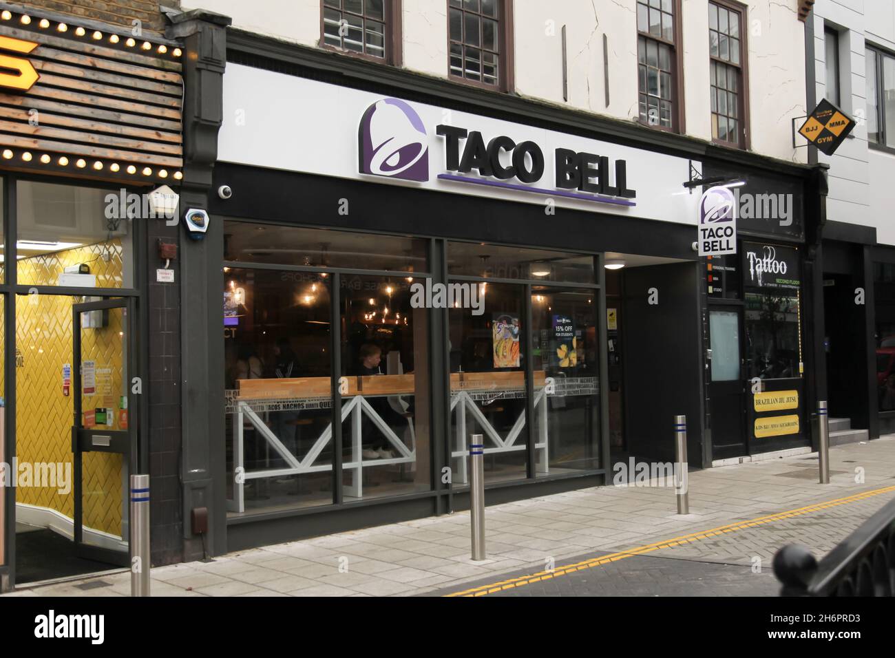 Takeaway woking hi-res stock photography and images - Alamy