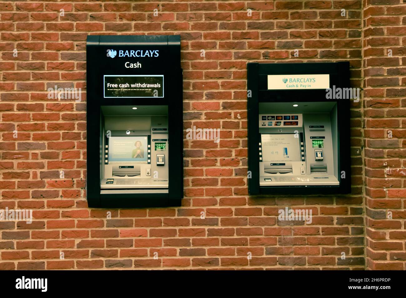 Barclays bank external sign hi-res stock photography and images - Alamy