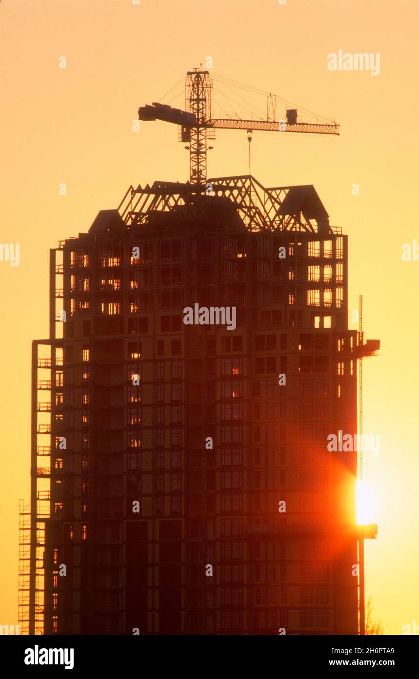 Highrise building under construction Stock Photo - Alamy