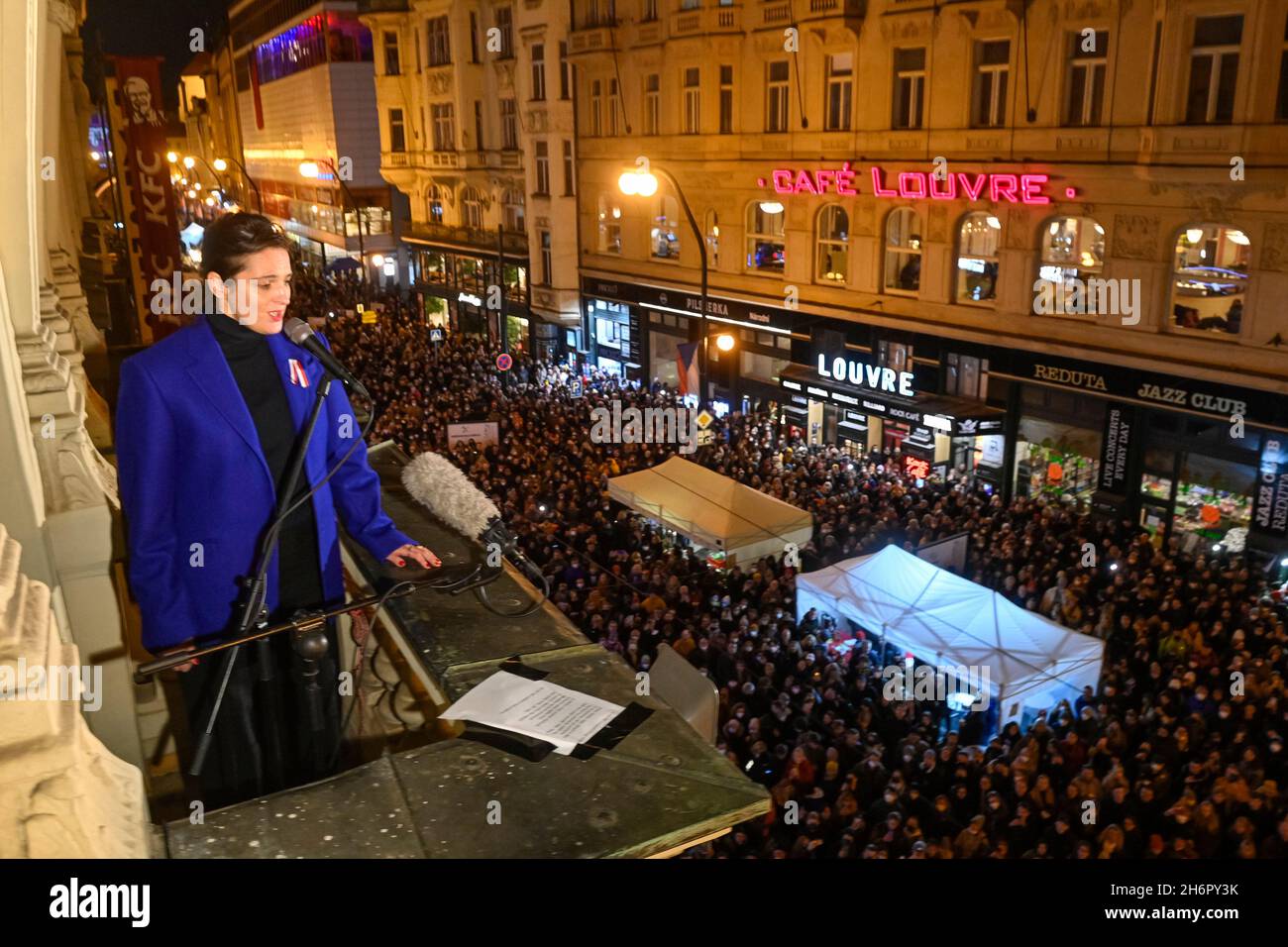 Martu hi-res stock photography and images - Alamy