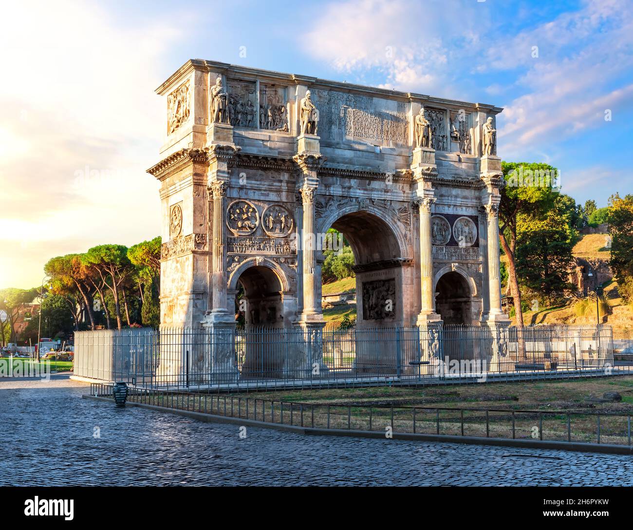 The Arch of Constantine, famous landmark of Rome, Italy Stock Photo - Alamy