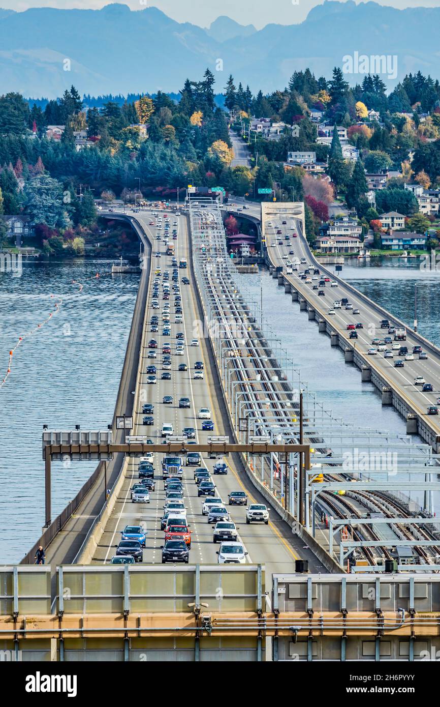 Floating bridges in Seattle, Washington in autumn Stock Photo - Alamy