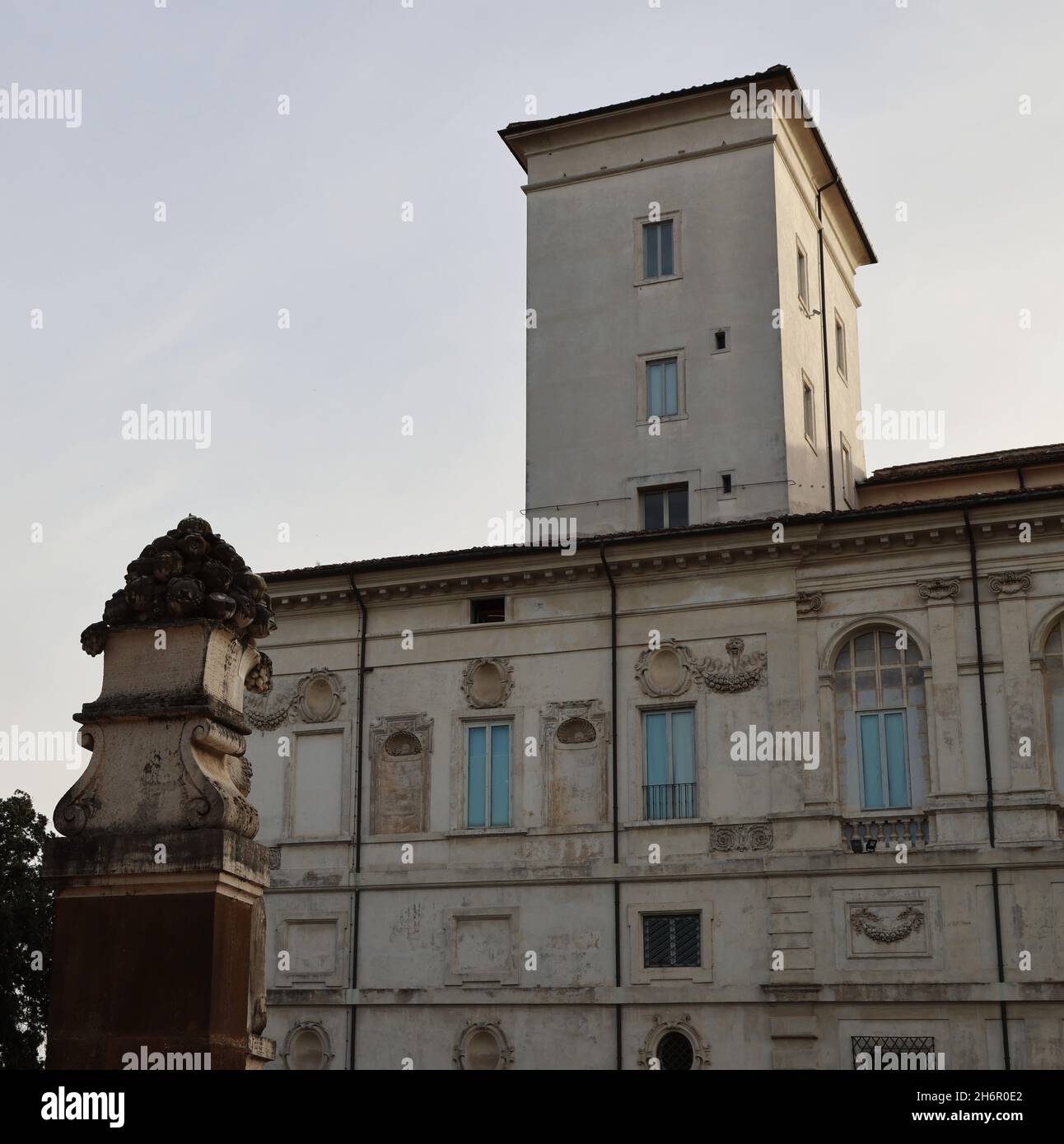 Borghese palace fountain hi-res stock photography and images - Alamy