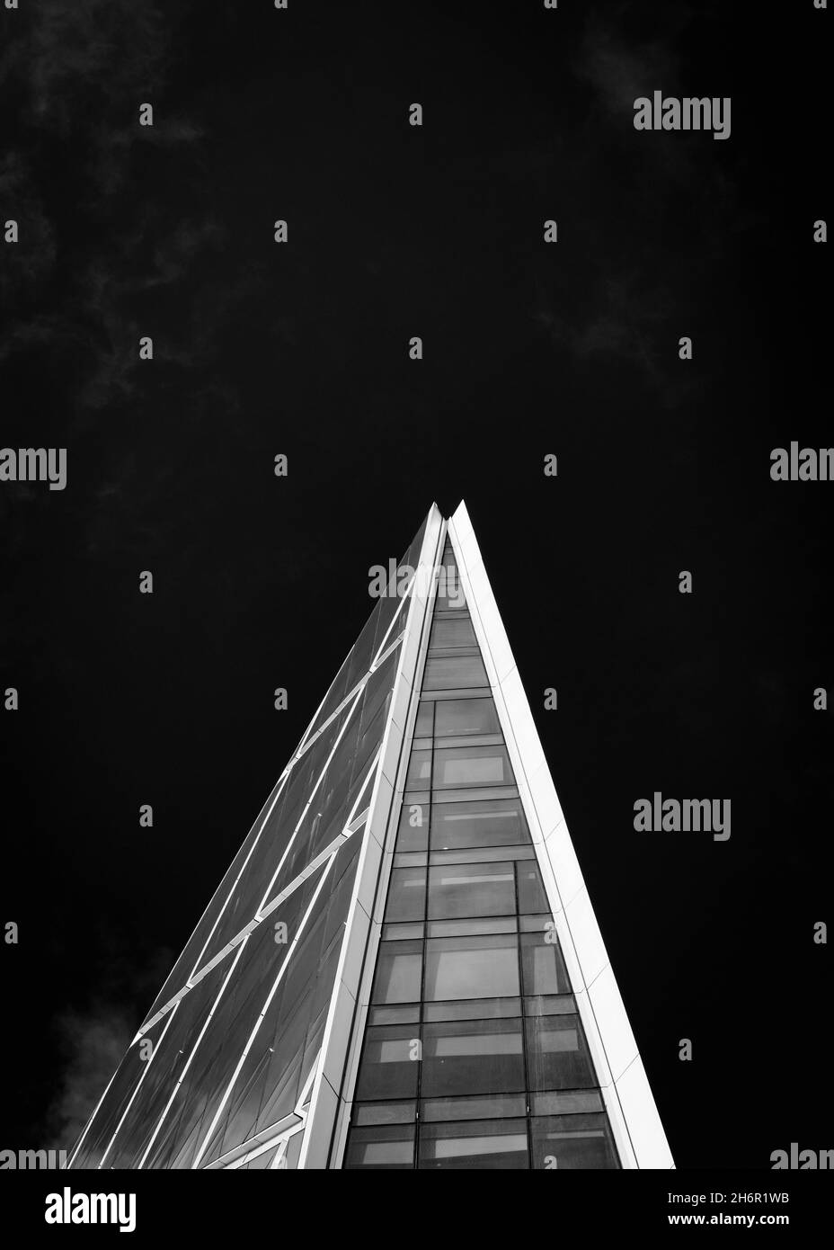 Construction uk 2021 Black and White Stock Photos & Images - Alamy