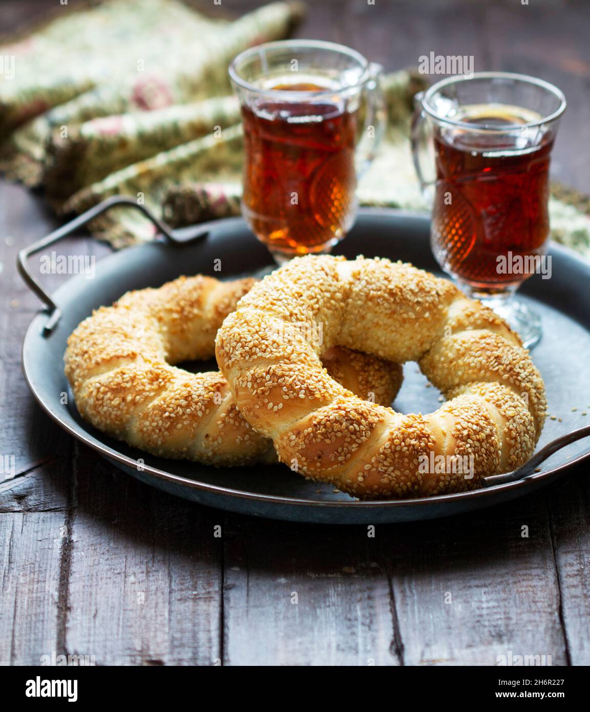 Simits hi-res stock photography and images - Alamy