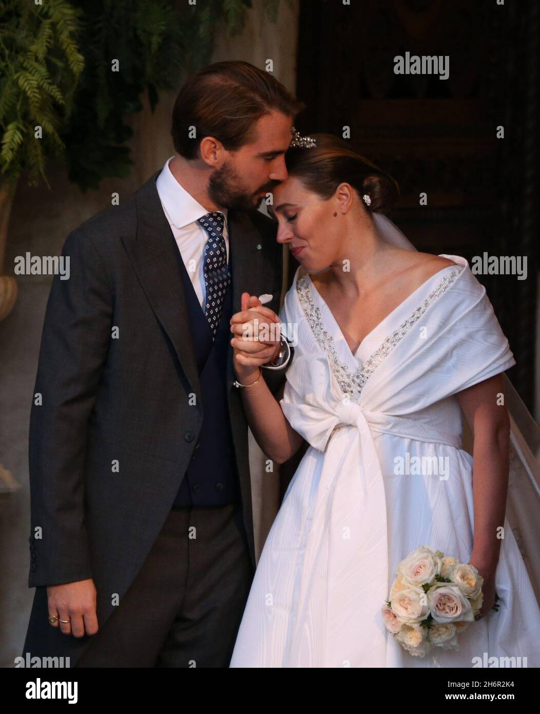 Prince Philippos of Greece and Nina Flohr marriage in Athens Cathedral ...