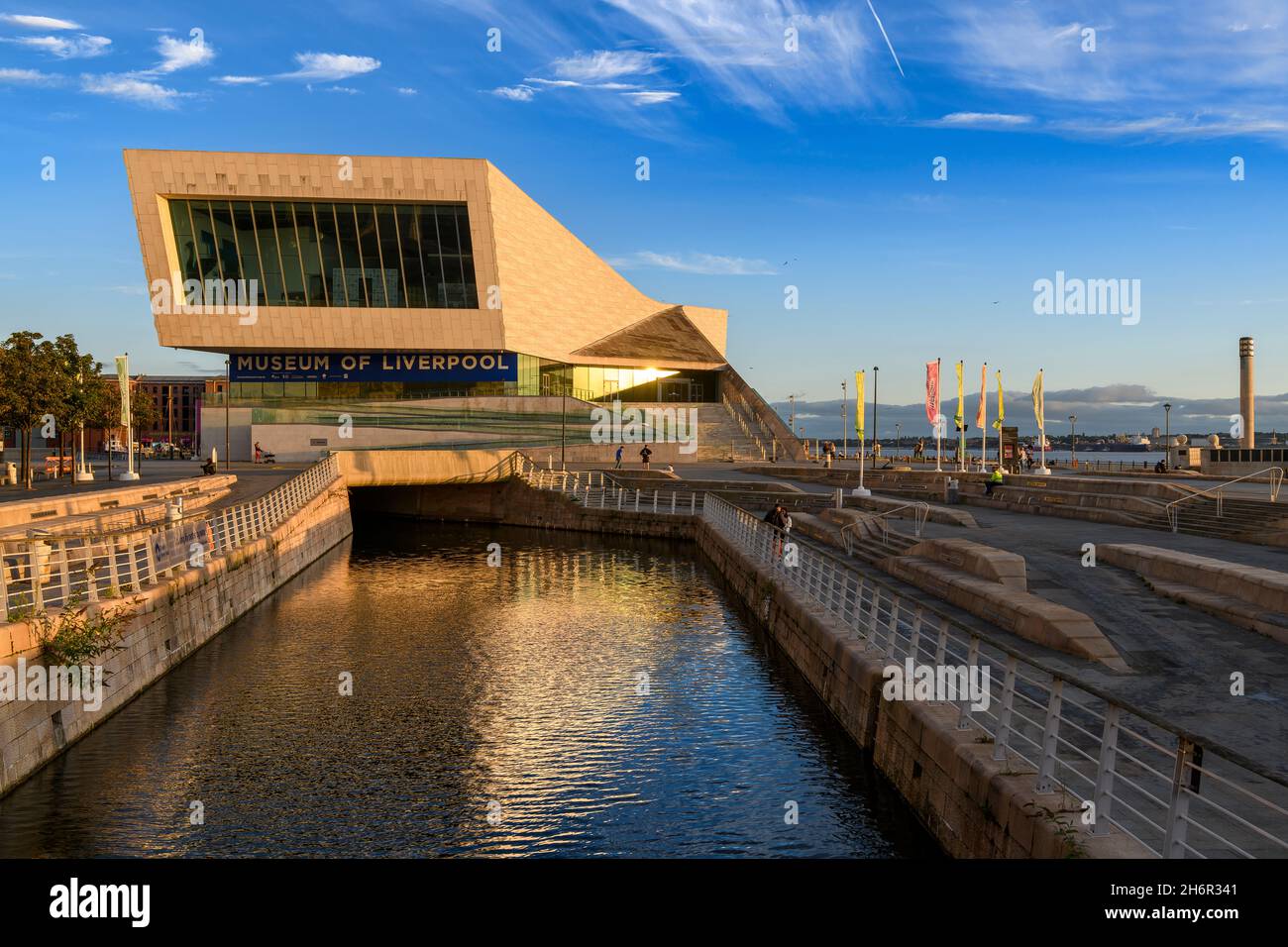 Early evening at the Museum of Liverpool on Liverpool's historic ...