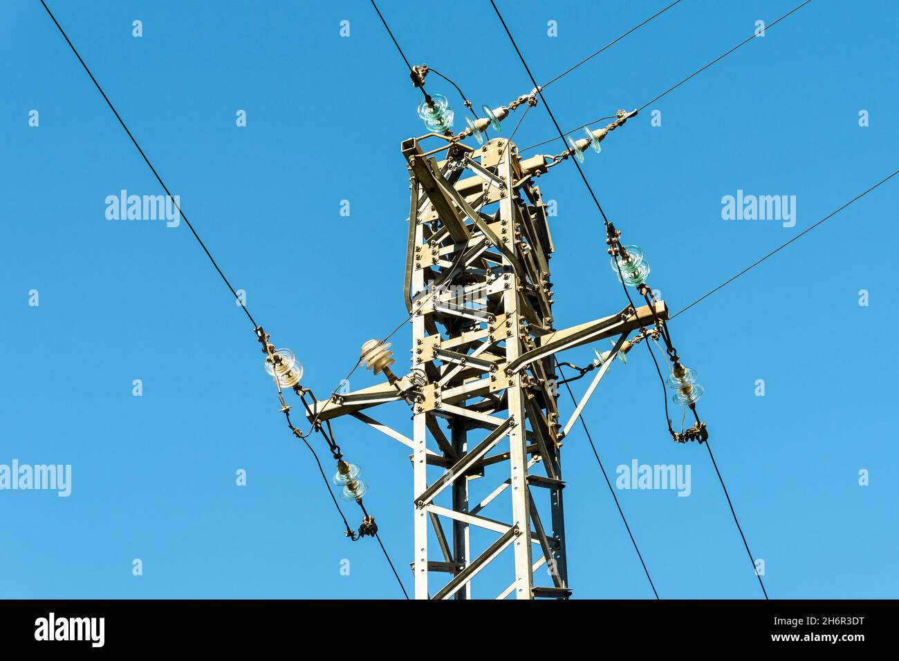 High electricity transmission pole hi-res stock photography and images ...