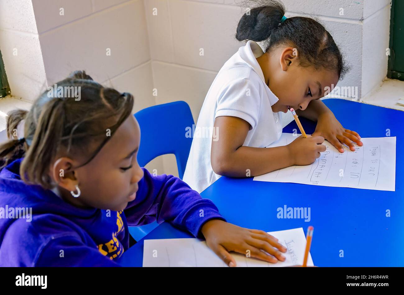 Kindergarten classroom hi-res stock photography and images - Alamy