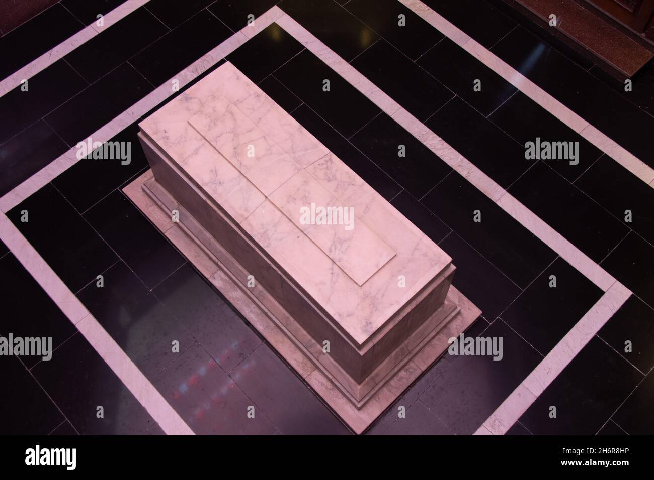 The tomb of great poet Nizami Ganjavi Stock Photo - Alamy