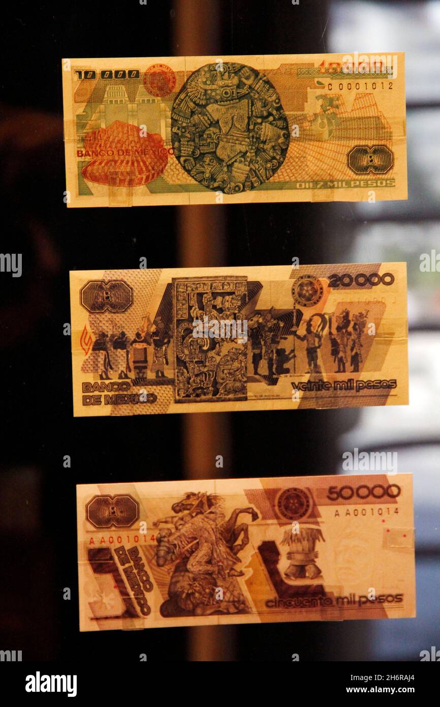 Non Exclusive: Bank of Mexico Museum exhibits collection of key Mexican ...