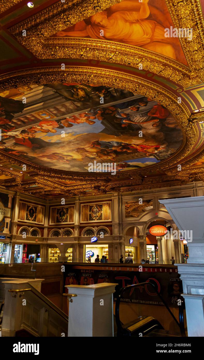 Pyramid ceiling hi-res stock photography and images - Alamy