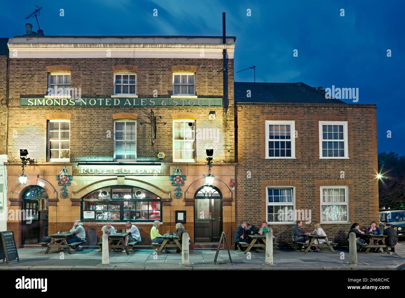 Rose and Crown pub in Clapham Old Town, Clapham, London, UK Stock Photo ...