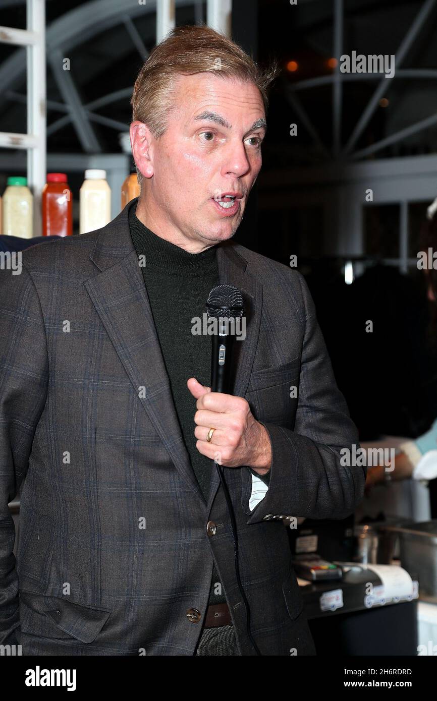 New York, NY, USA. 16th Nov, 2021. Dan Raviv at the Launch of Rabbi ...