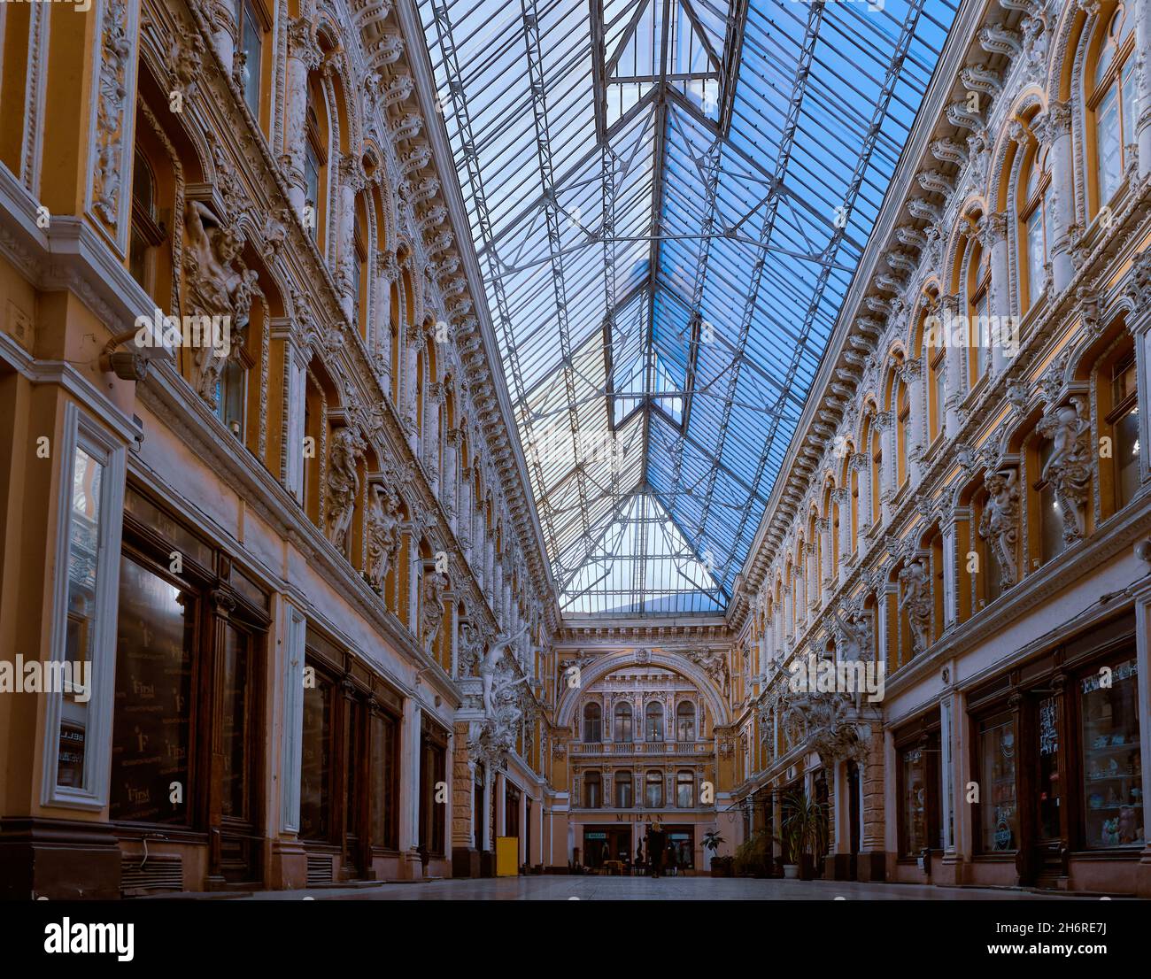 Photo the interior the Passage. The shops, arcades, monument of history ...