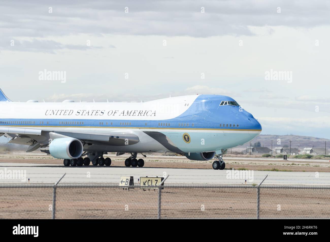 Air Force One, Sam 29000, taxiing for departure at NAF El Centro ...