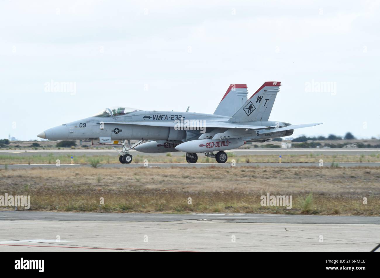 232 red hi-res stock photography and images - Alamy