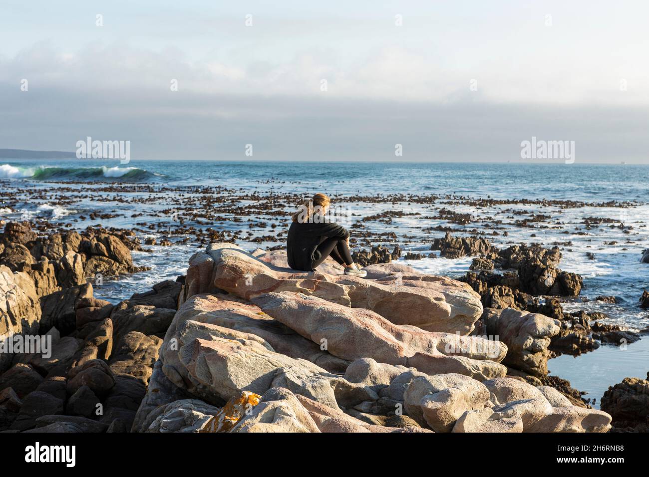 Exploring rock pools hi-res stock photography and images - Alamy