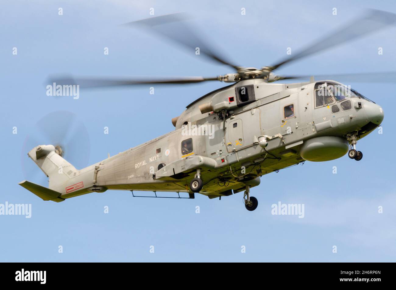 Royal Navy EHI EH-101 Merlin HM1 helicopter ZH858 landing at RAF ...