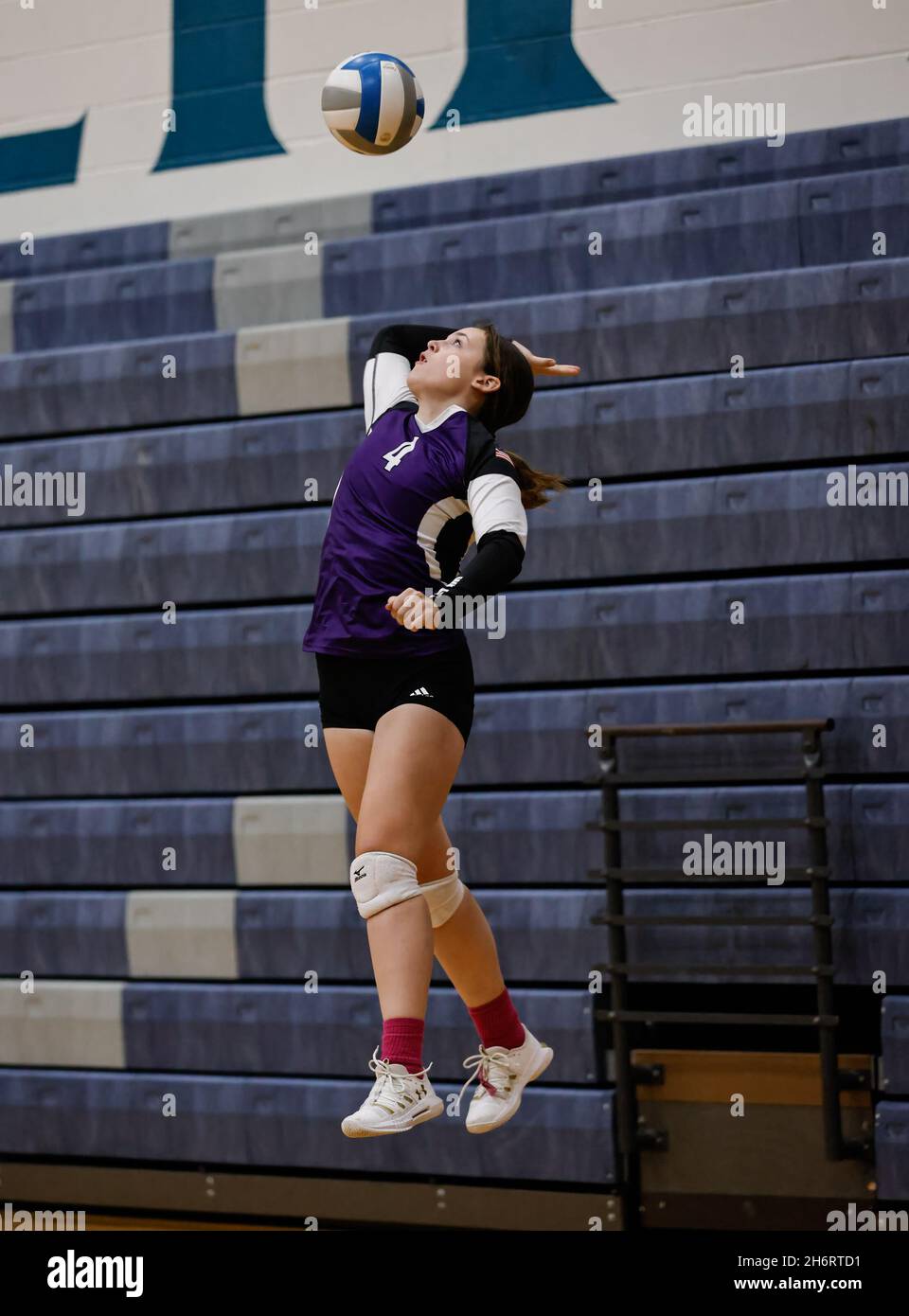 Volleyball action with Snake River vs Sugar Salem High School in Coeur ...