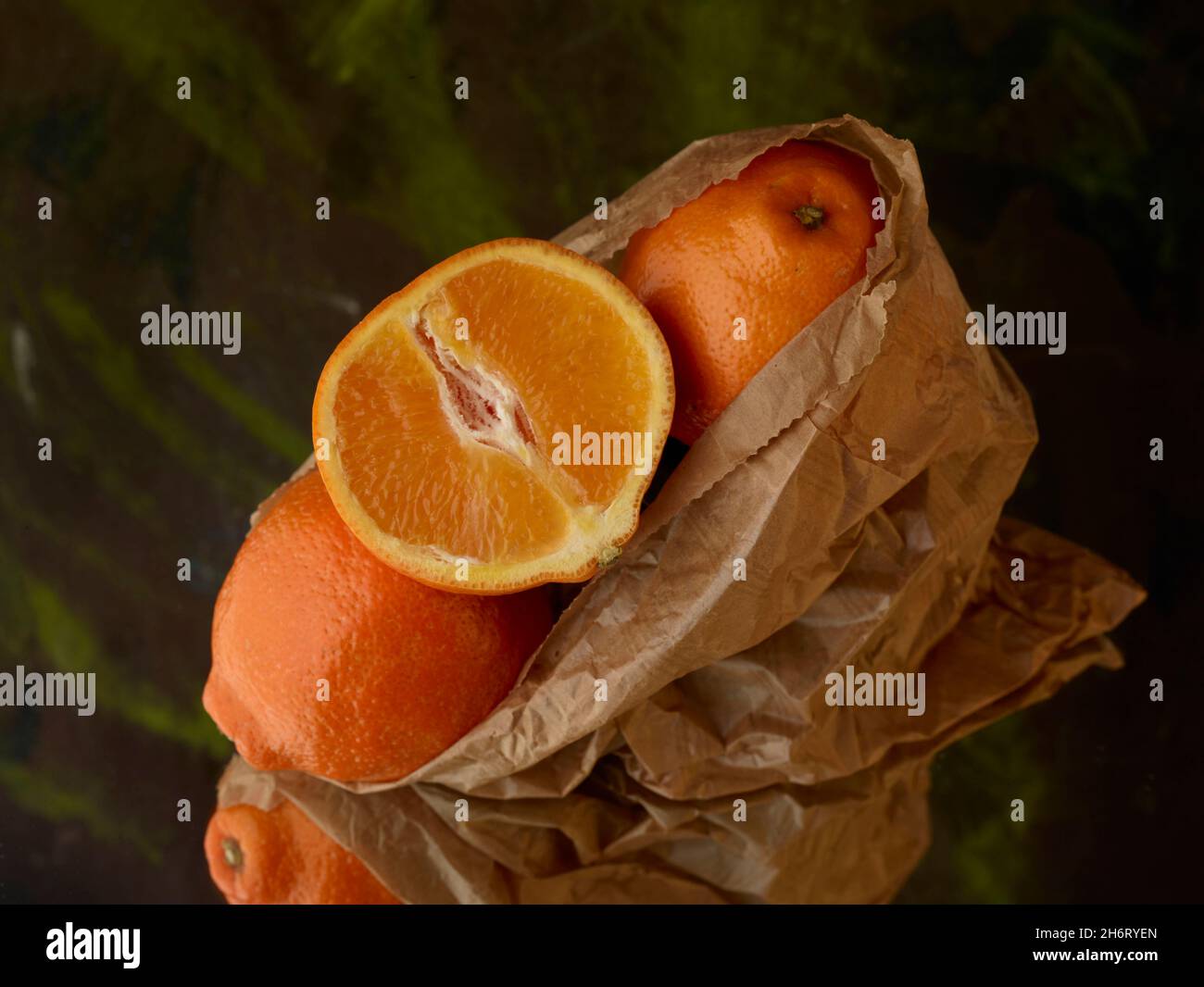 Super juicy Mineola (Grapefruit / Tangerine} natural fruit still-life ...