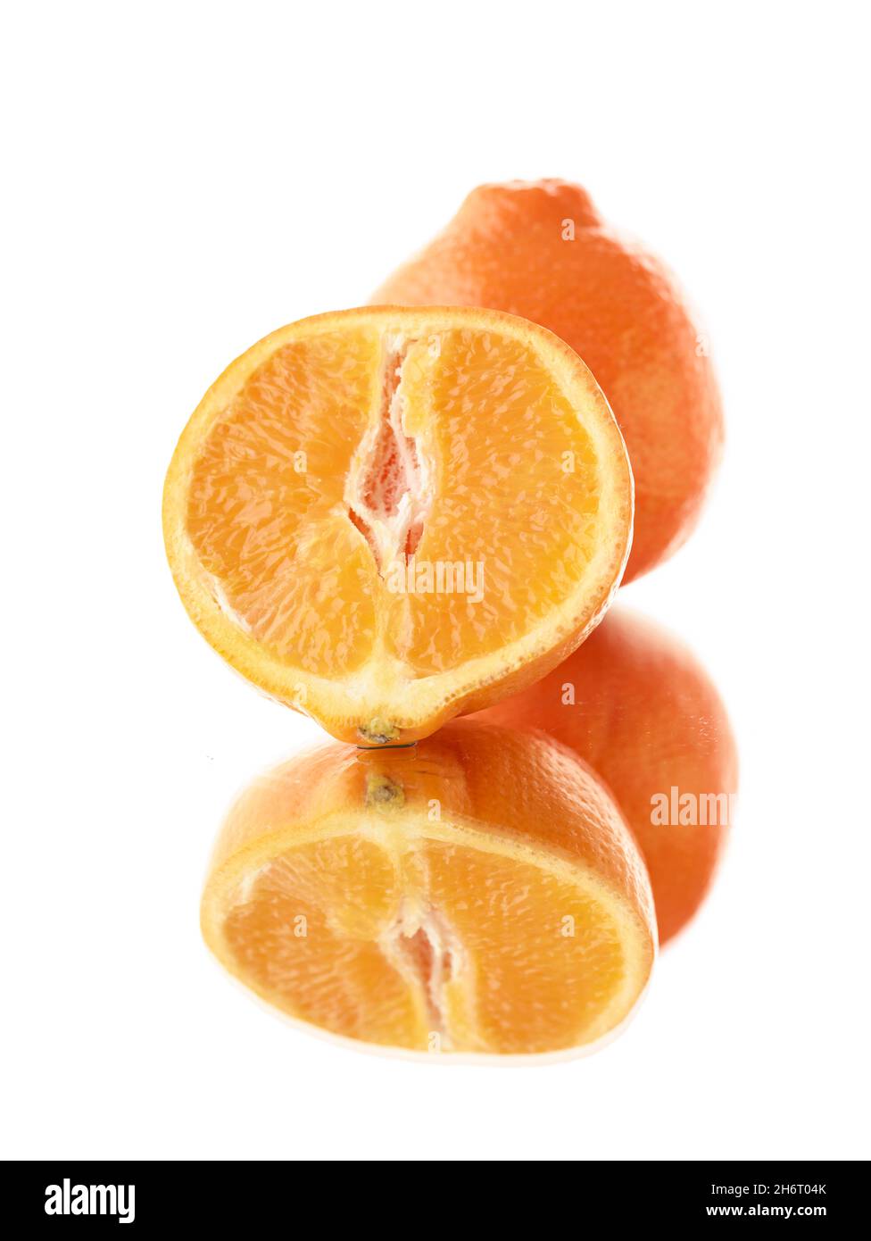 Super juicy Mineola (Grapefruit / Tangerine} natural fruit still-life ...