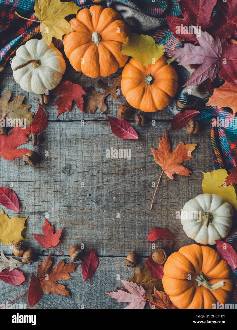 Table backdrop hi-res stock photography and images - Alamy
