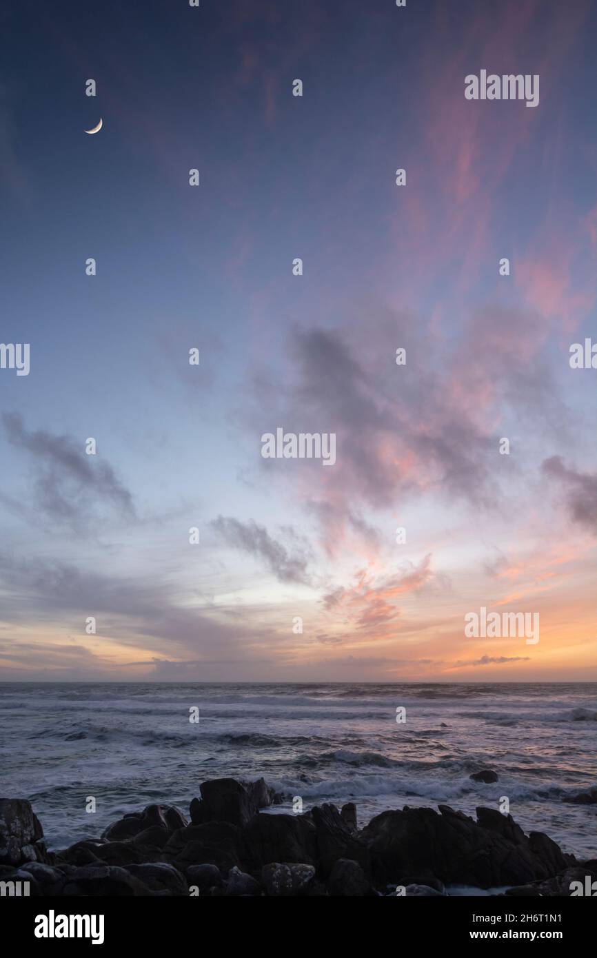 Crescent moon over sea hi-res stock photography and images - Alamy