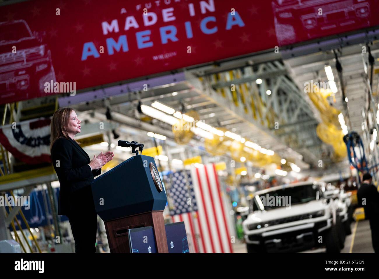 Detroit, USA. 17th Nov, 2021. General Motors CEO Mary Barra spoke prior ...