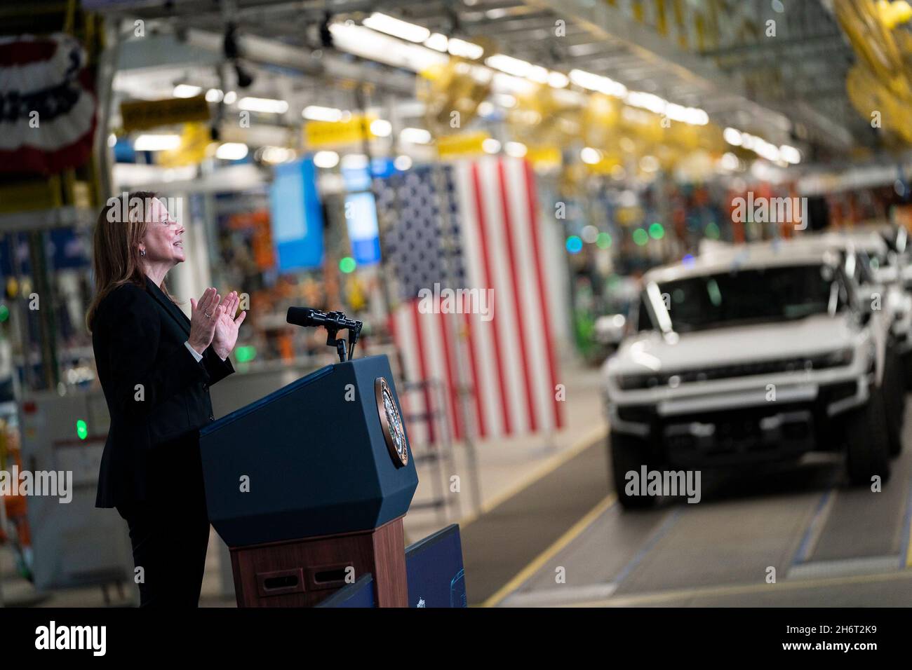 Detroit, USA. 17th Nov, 2021. General Motors CEO Mary Barra spoke prior ...
