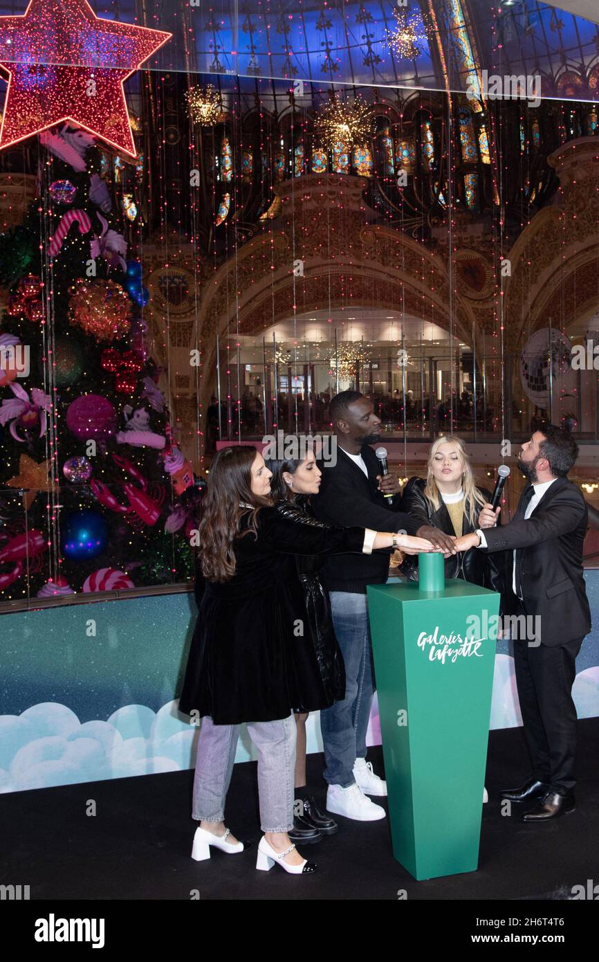 Helene Sy, Leila Bekhti, Louane Emera, Omar Sy and Alexandre Liot ...