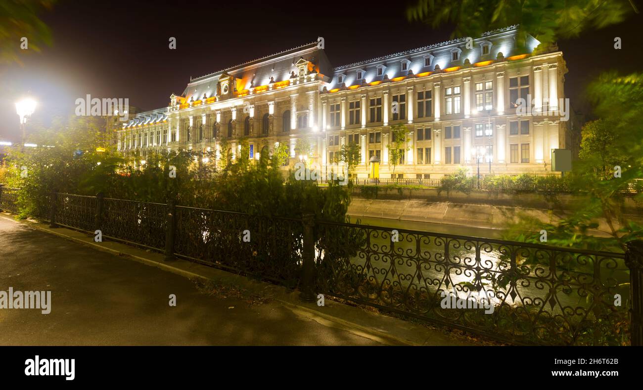 Bucharest palace of justice court hi-res stock photography and images ...
