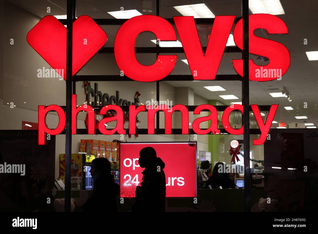 Cvs health logo hi-res stock photography and images - Alamy