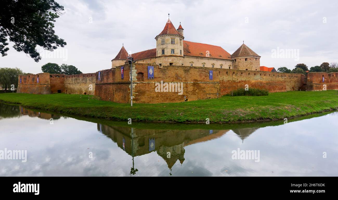 Medieval fortress city fagaras hi-res stock photography and images - Alamy