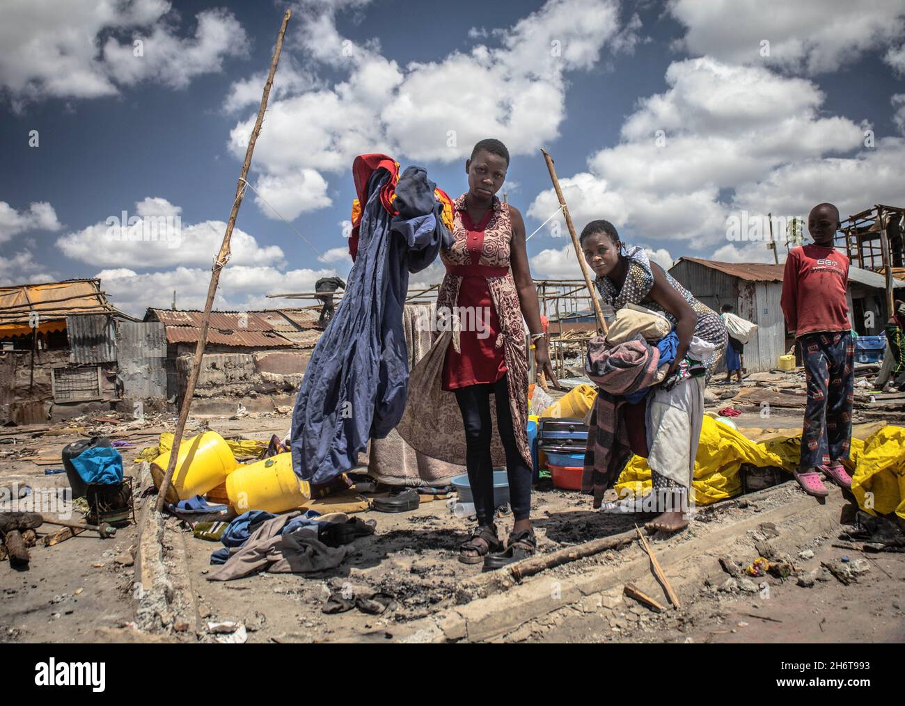 Nairobi, Kenya. 17th Nov, 2021. Homeless residents collect their ...