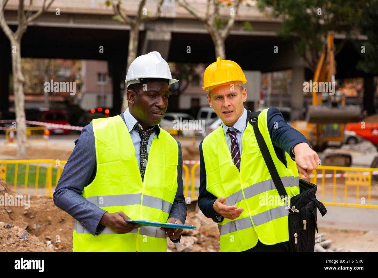 Broke 30s hi-res stock photography and images - Alamy