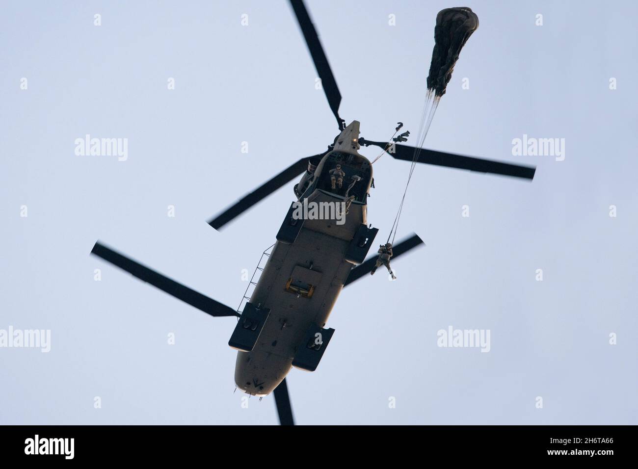 U.S. Air Force tactical air control party (TACP) specialists assigned ...