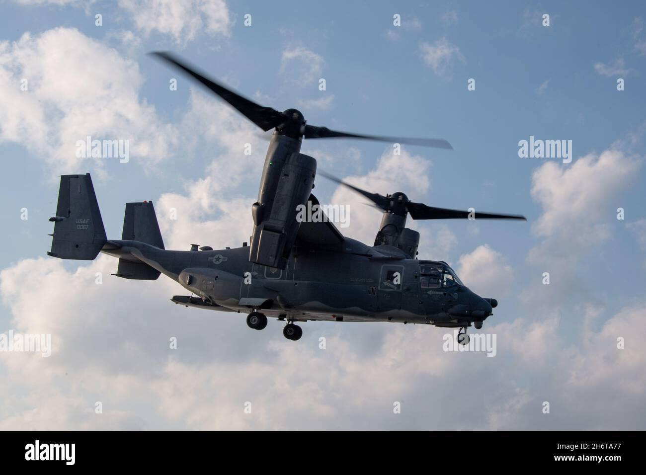 PHILIPPINE SEA (Nov. 16, 2021) Aviation Boatswain’s Mate (Handling ...