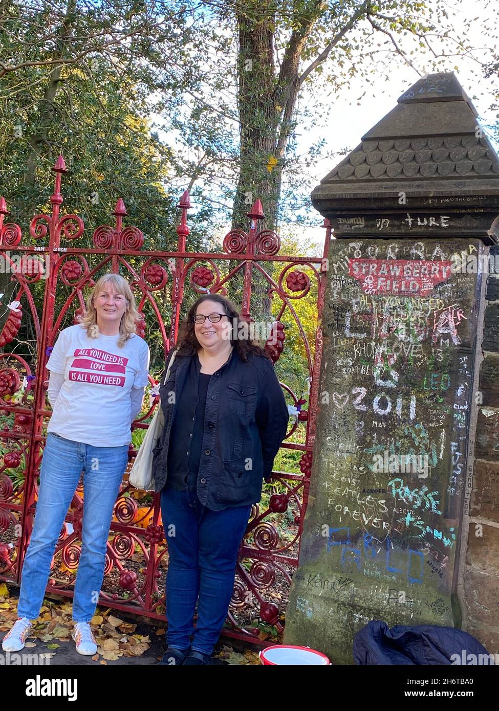 Liverpool, UK. 03rd Nov, 2021. Lecturer Holly Tessler (right) and her ...