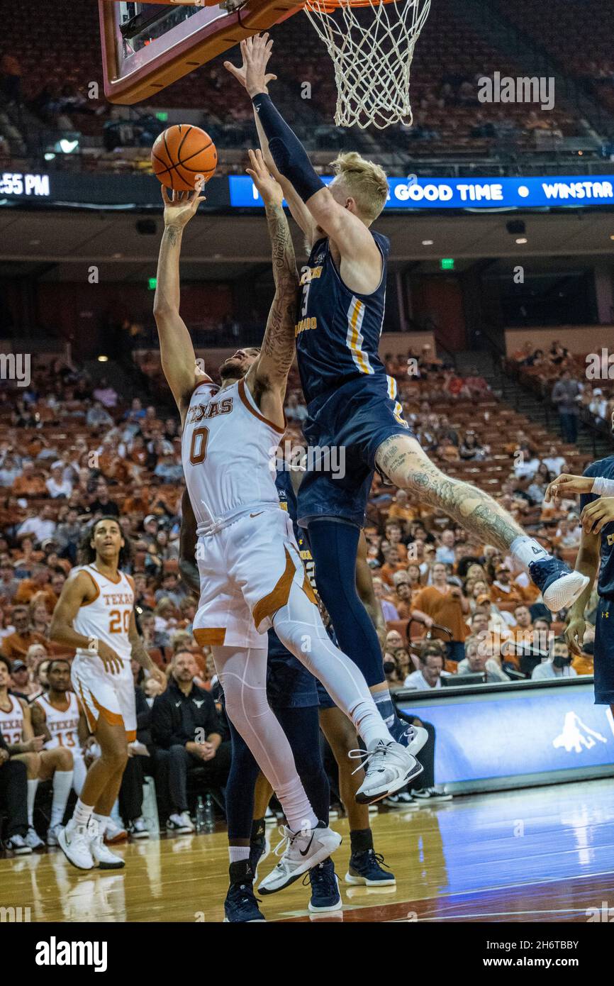 Center. 17th Nov, 2021. Timmy Allen #0 of the Texas Longhorns in action ...