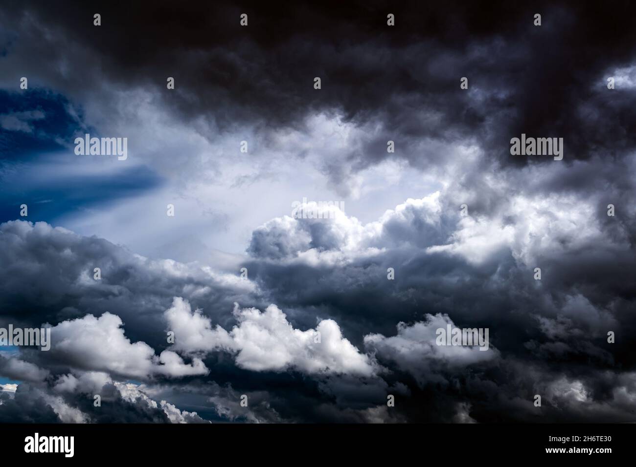 Dramatic Dark Clouds before Thunder Storm and Rain Stock Photo - Alamy