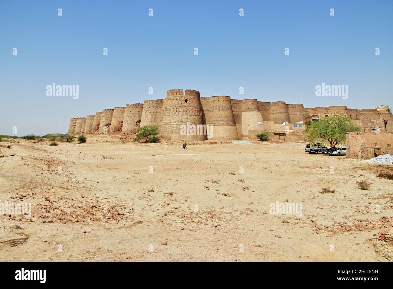 Derawar fort hi-res stock photography and images - Alamy