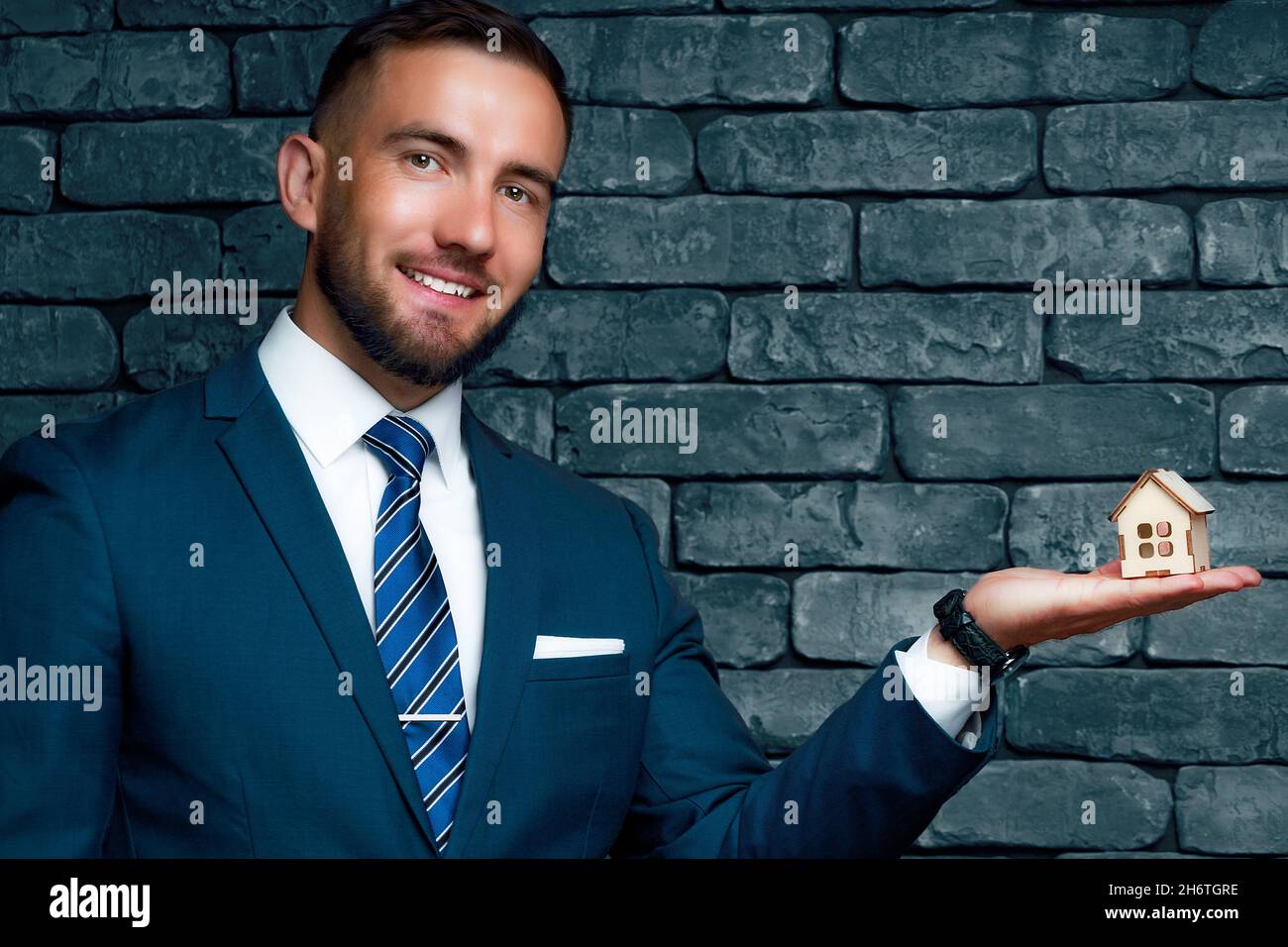 Real estate agent showing layout hi-res stock photography and images ...