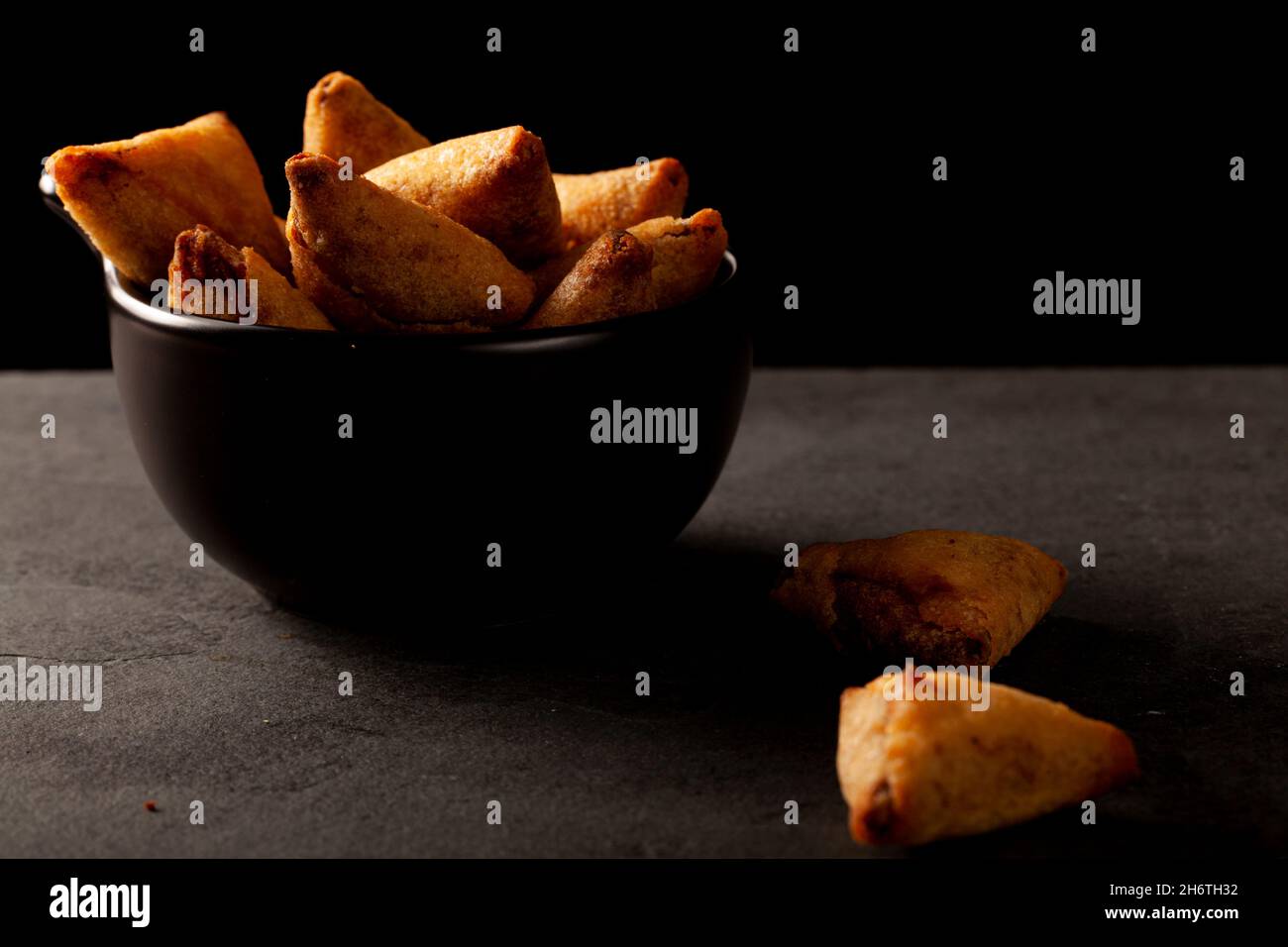 Indian samosa hi-res stock photography and images - Alamy