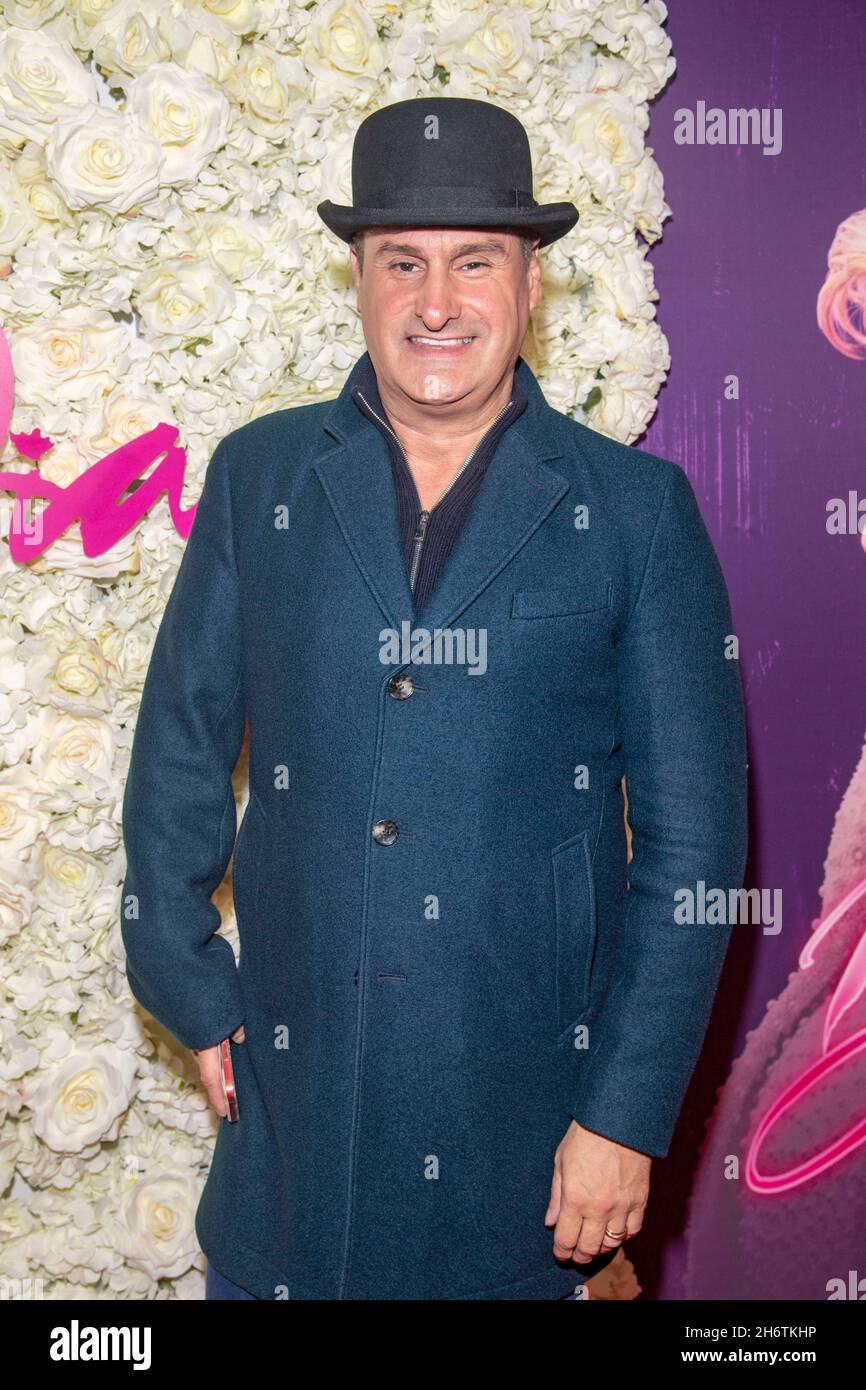 New York, United States. 17th Nov, 2021. Rob Shuter attends the opening ...