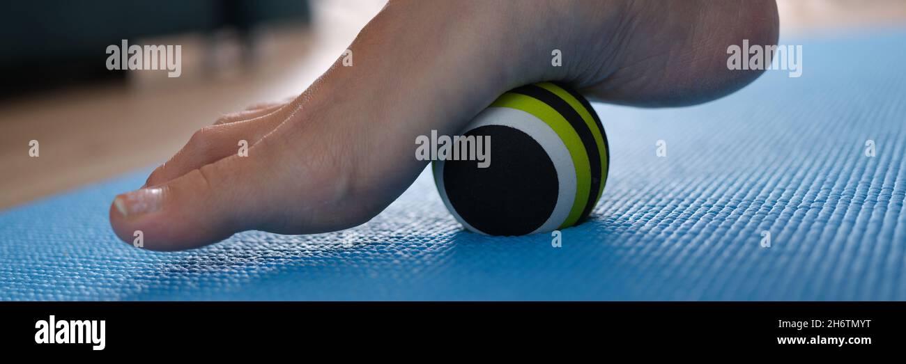 Foot rolling hi-res stock photography and images - Alamy