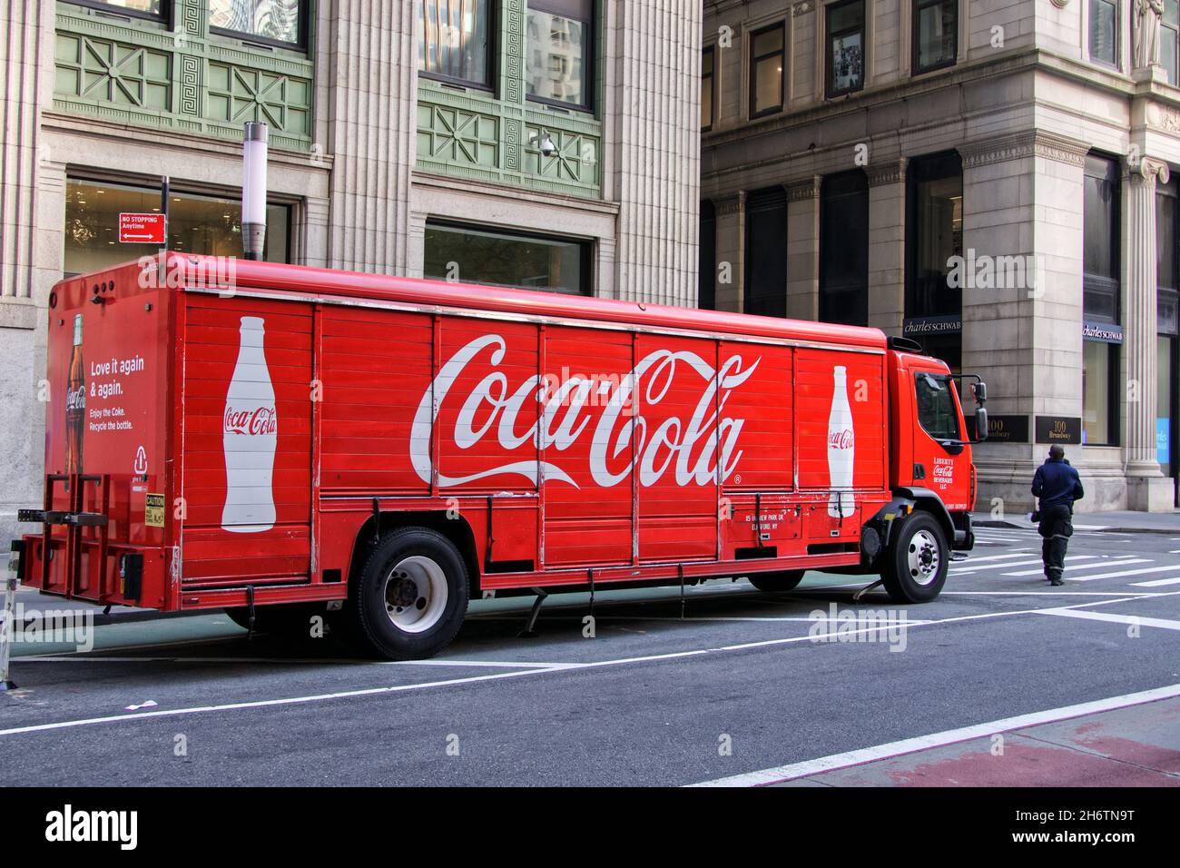 Drinks truck hi-res stock photography and images - Alamy